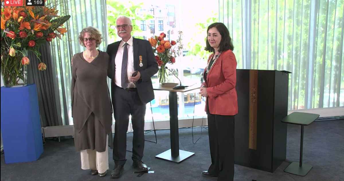 Royal honour for ABS professor Anwar Osseyran - Amsterdam Business ...